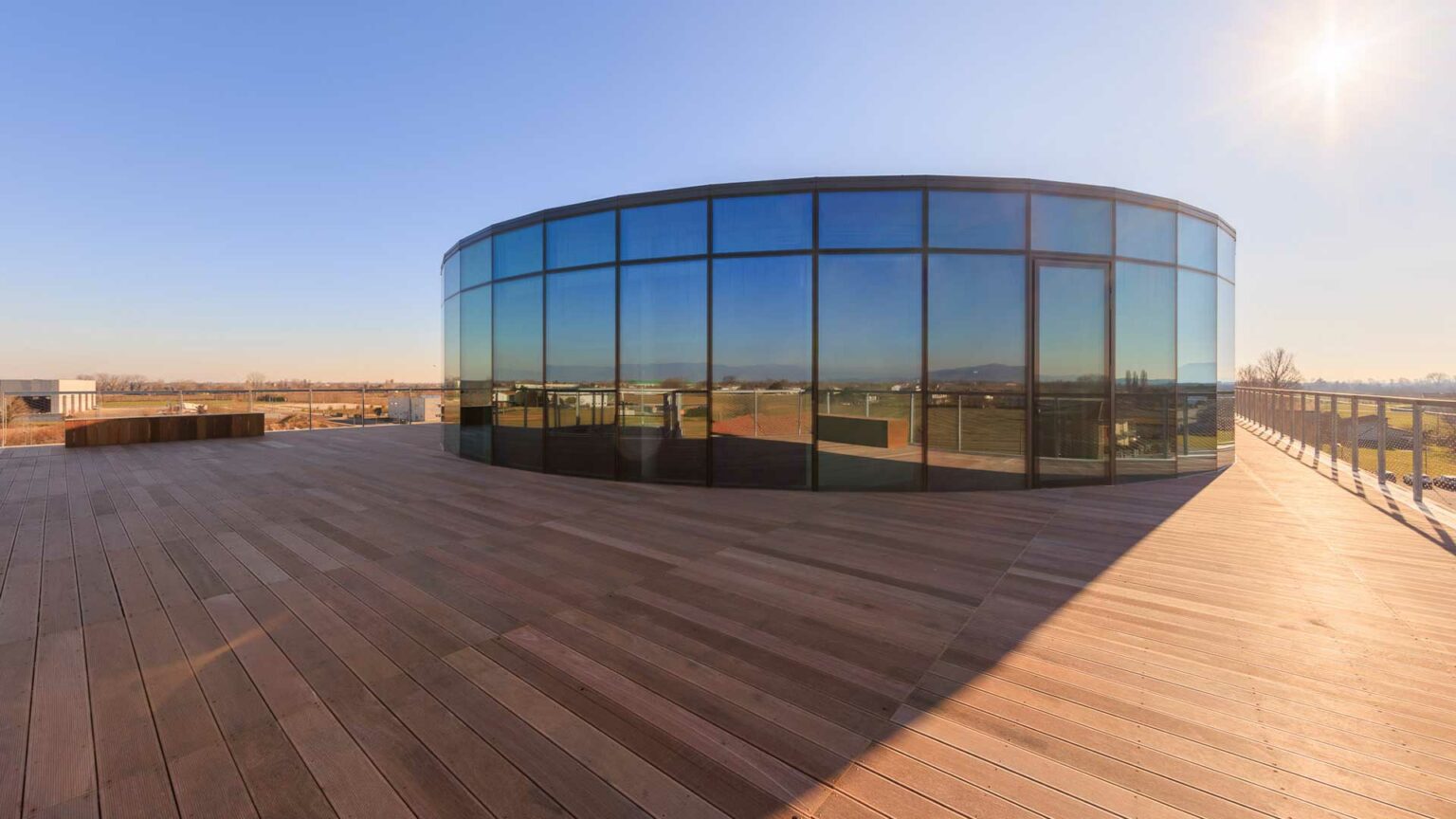 Cereal Docks Academy - Raised Floor Nesite